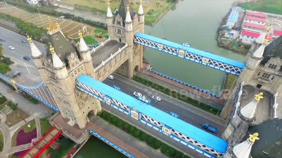 China's fake Tower Bridge is bigger than the real thing - Buy, Sell or ...