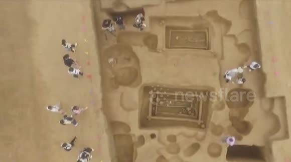 Archaeologists find 5,000-year-old remains of 'giants' in China - Buy ...