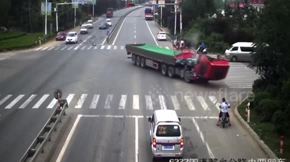 Lorry crashes off road after cab collapses forwards - Buy, Sell or ...