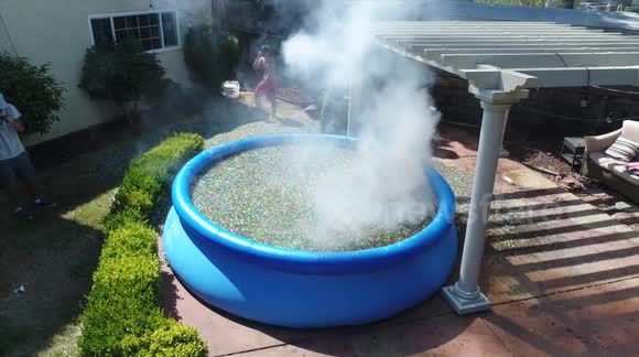 This is what happens if you throw a 'sodium bomb' into an Orbeez pool ...