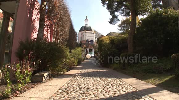 TWS - Prisoner Balloon - Buy, Sell or Upload Video Content with Newsflare