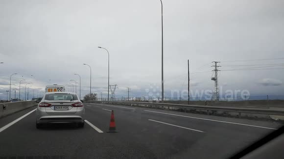Atascó en la A4, dirección Madrid. Un cartel indicator se calló en la ...