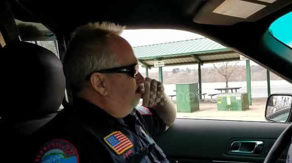 Officer’s final sign-off after 36 years of service will warm your heart ...