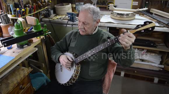 'Gamekeeper-turned banjo maker' who made an instrument for comedian ...