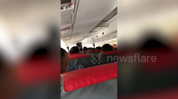 Hilarious moment baffled airline worker realised flight to Germany ...