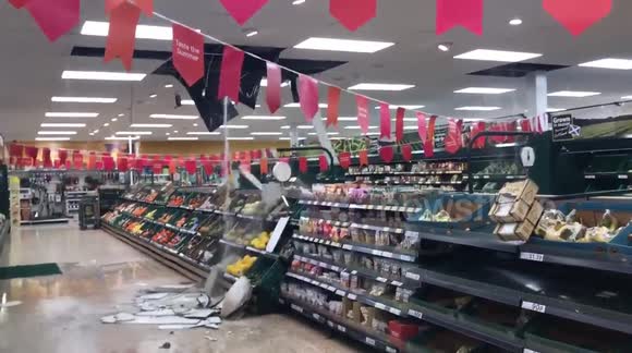 Stirling Tesco wrecked after ceiling collapses and flooding submerges ...
