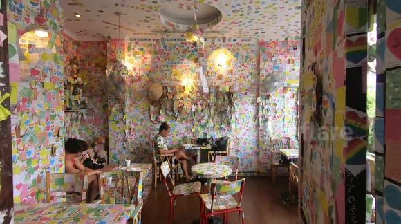 "The Note Coffee" Unique cafe in Vietnam! Millions of notes written by ...