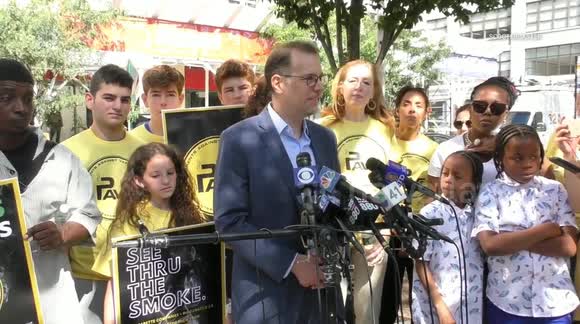 Parents hold anti-vaping protest outside of Juul headquarters in New ...