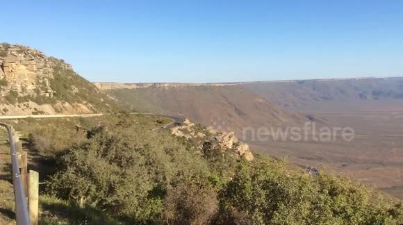 VanRhyns Pass on the R27 between the Towns of VanRhynsdorp and ...
