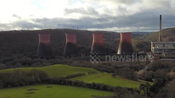 Dramatic footage shows cooling towers at historic UK power station ...