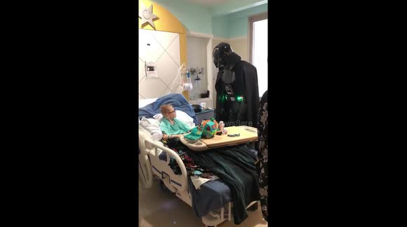 Darth Vader Visits Special Boy Ezra after 4th Brain Surgery in Hospital ...