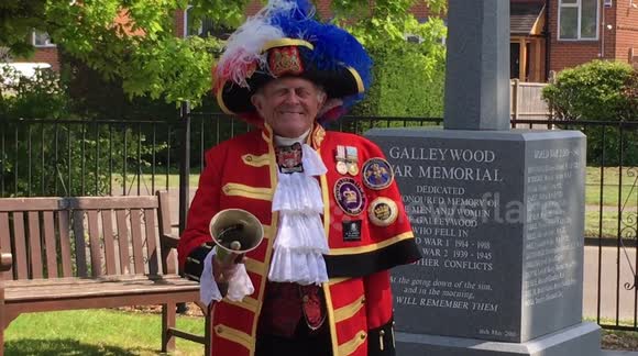 Royalist Town Crier Tony Appleton proclaims a tribute to mark 75th ...