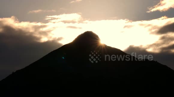 The Mysterious Double Sunset at Thorpe Cloud Peak District Derbyshire ...