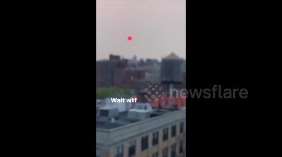 Smoke from west coast wildfire causes moon to glow red in NYC - Buy ...