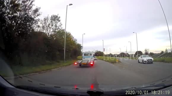 Close call road rage UK - Buy, Sell or Upload Video Content with Newsflare