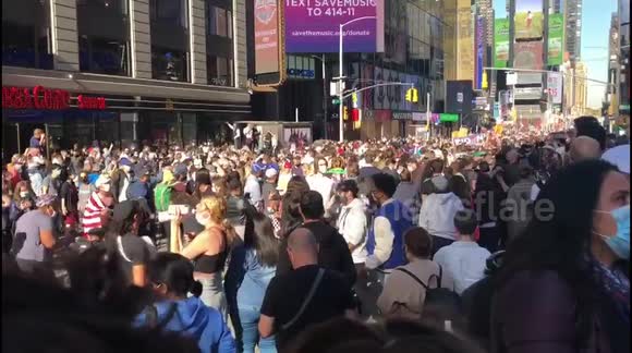Times Square Crowd Celebrates Joe Biden's Victory. Saturday, November 7 ...