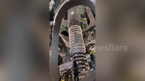 Bookstore designed like a castle opens in southern China and is a hit ...