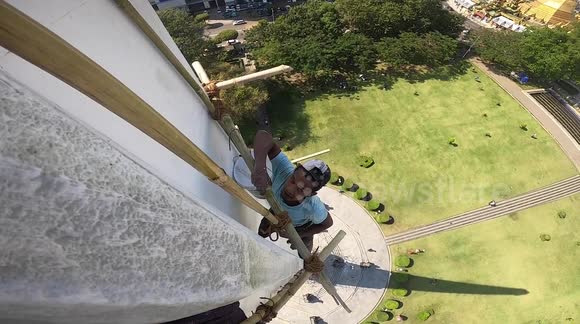 Myanmar's death-defying bamboo scaffolding - Buy, Sell or Upload Video ...