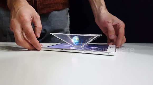 Real cool: YouTuber shows off how to make 3D hologram projector at home ...