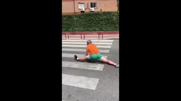 OUCH! Man performing street tricks kicks himself in the face, knocks himself out - Buy, Sell or ...