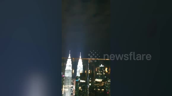 Bizarre flashing lights in night sky spark UFO fears in Malaysia - Buy ... Bizarre flashing lights in night sky spark UFO fears in Malaysia - Buy ...