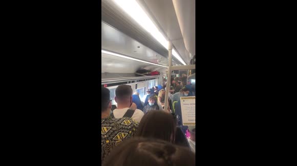UK: Overcrowded Train From Blackburn To Blackpool With No Social ...