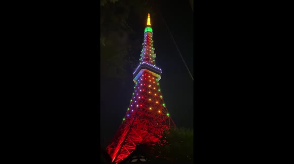 Iconic Tokyo Tower lights up in 5 different colors for the Olympics ...