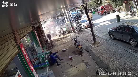 Oil barrel suddenly explodes in Chinese man's face as he attempts to ...