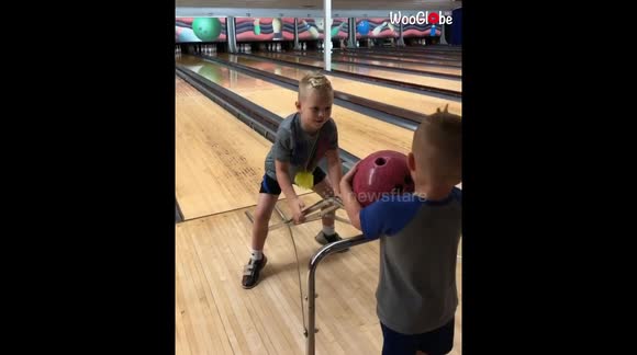 Bowling fail when 4-year-old gets accidentally hit with ball - Buy ...