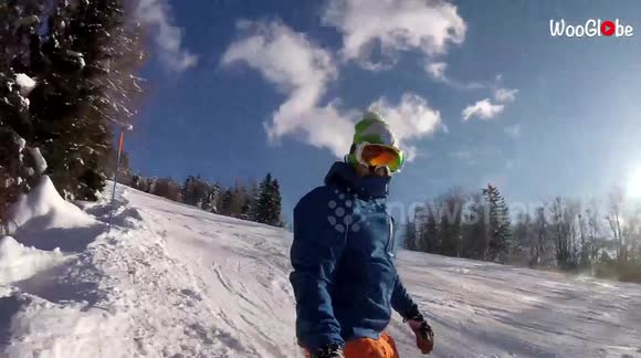 'Snowboarder face plants into snow after getting stunned by a tree ...
