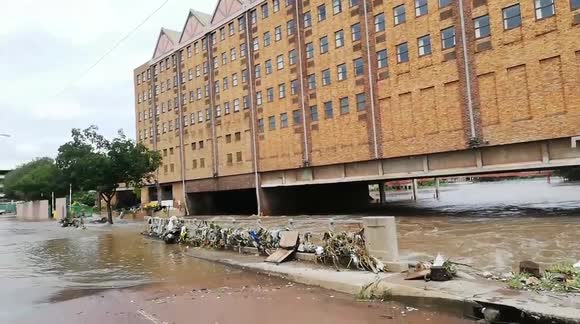 South Africa: Flooding Hits Centurion After Heavy Rain - Buy, Sell or ...