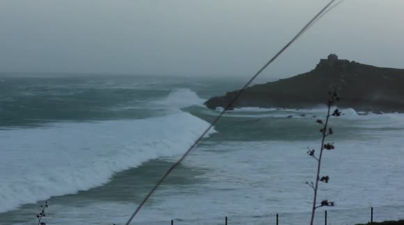 Waves slam into St Ives as Storm Eunice winds ramp-up - Buy, Sell or ...