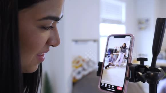 "We get SO many inappropriate questions!" - Interabled couple breakdown ...