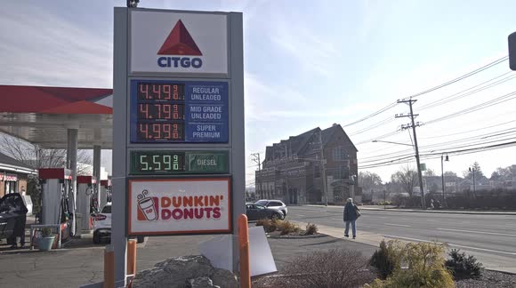 Citgo gas station price sign near Post road and I -95 view in nice ...