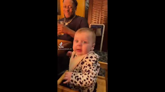 Hibachi fire show gives baby the cutest reaction and racks up 2.2 ...