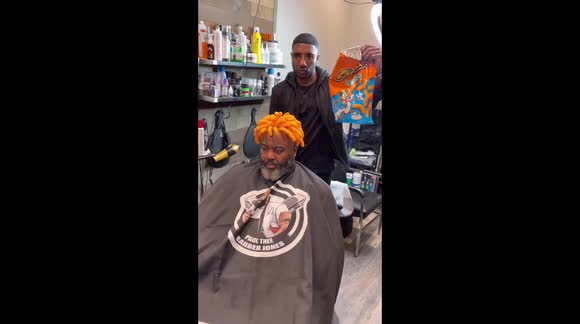 ‘That’s a tasty cut’: Instagram star creates crazy FOOD-THEMED hair ...