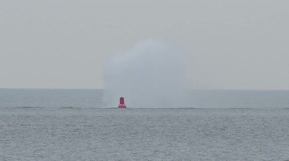 Source of 'Mysterious' vertical water plume seen out at sea off Kent ...