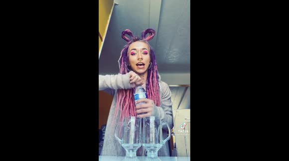 Body modification addict with SPLIT TONGUE reveals how she can taste ...