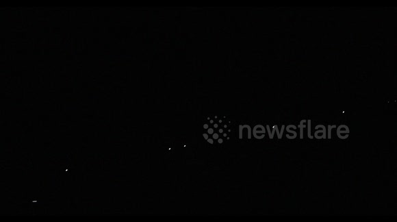 Starlink string of pearls seen racing through the sky over East Sussex ...