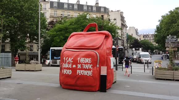 Giant bag at a rail station of Paris to warn commuter, travelers about ...