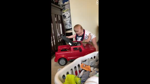 Tot Boy is Pooping - Buy, Sell or Upload Video Content with Newsflare