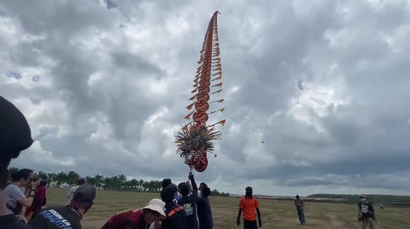 Huge dragon-shaped kite resembles stairway to heaven at Indonesian ...