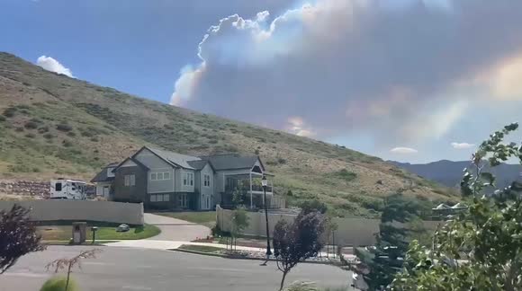 US: Jacob City Fire Breaks Out In Tooele County, Utah - Buy, Sell or ...