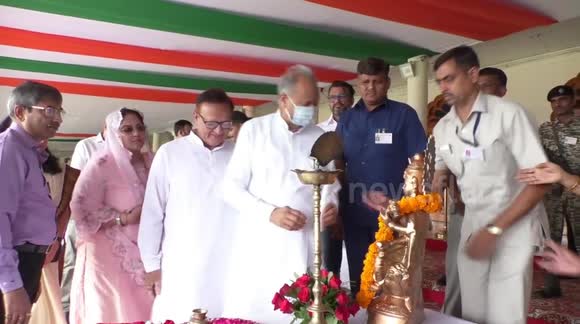 One Crore Students Sing Patriotic Songs, Set World Record in Rajasthan ...