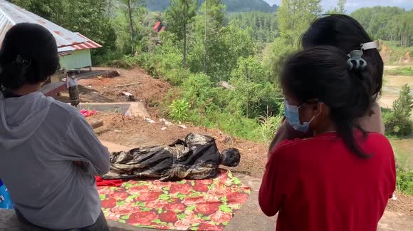 The Living Dead: How The Toraja People Of Indonesia Honor Their ...