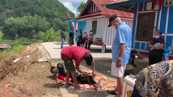 The Living Dead: How The Toraja People Of Indonesia Honor Their ...