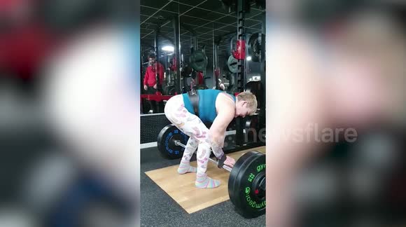 Meet the super-gran who shed 18 stone and is now a bodybuilder - Buy ...