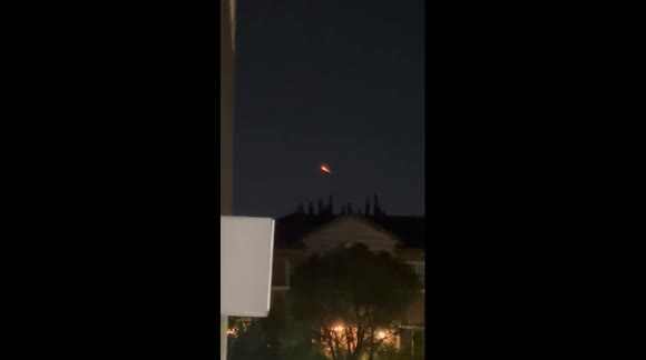 US: Mysterious Fireball Spotted Over Los Angeles Night Sky 2 - Buy ...