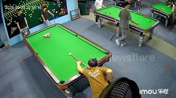 Cue the chaos! Snooker stick snaps at flies at player's friend in hilarious fail - Buy, Sell or ...