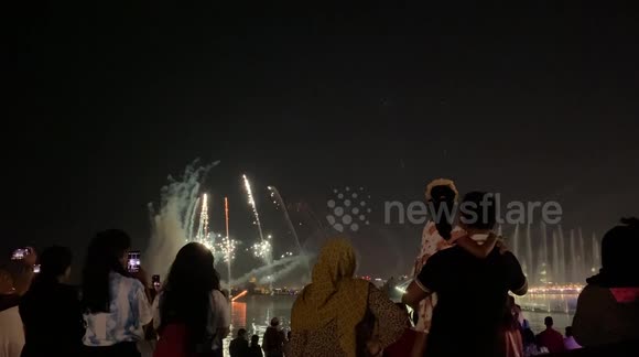 The Doha Corniche witnesses the launch of fireworks “Hayakum fi Qatar ...
